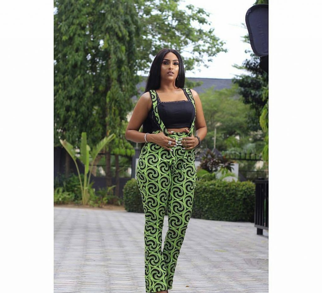 Ankara Pinafore Styles Collection For Fashion Lovers 2022
