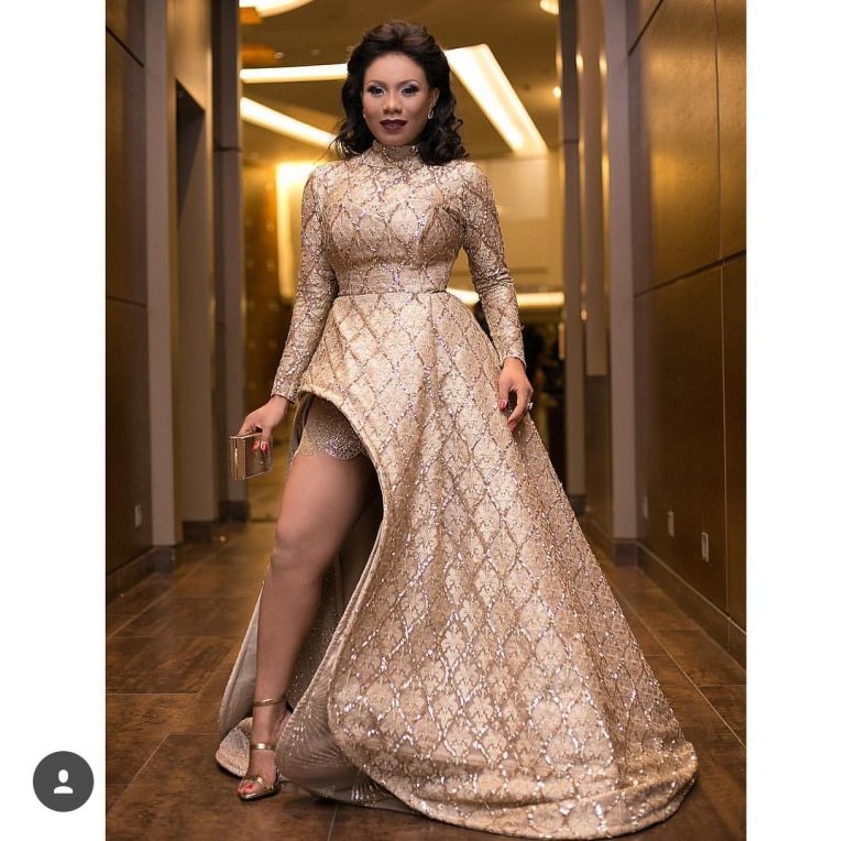 Dinner Gowns Styles-80 Dinner Gowns Designs For Fashionistas