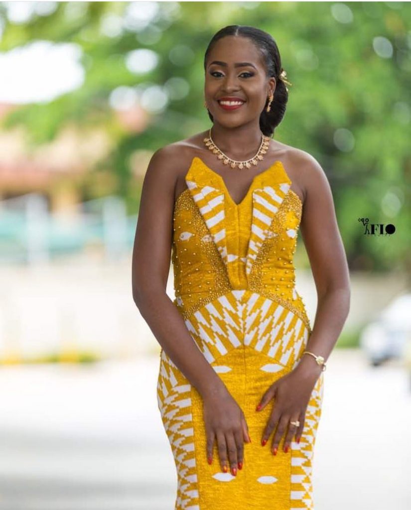 KENTE STYLES-100 Charming Kente Material Style for Ladies and Couple