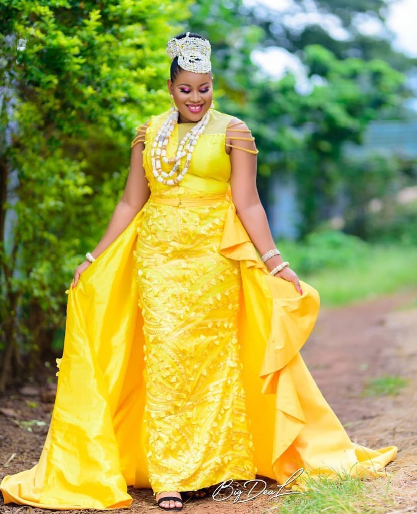 Lace Styles For Traditional Marriage-50 Beautiful Gowns & Blouse For TM