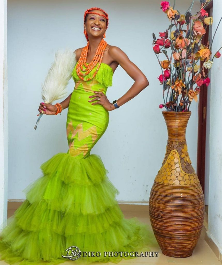 Lace Styles For Traditional Marriage-50 Beautiful Gowns & Blouse For TM